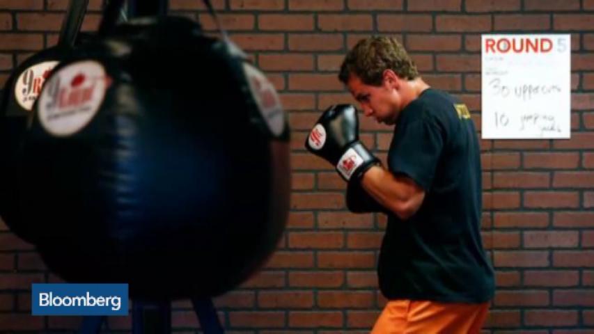 Watch Kickboxing Champ Fights His Way to Business Success - Bloomberg