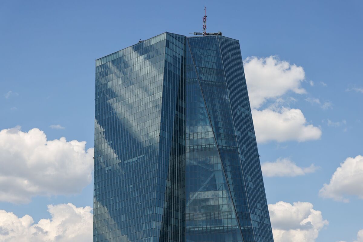 ECB Is Entering Final Stretch of Interest Rate Hikes - Bloomberg