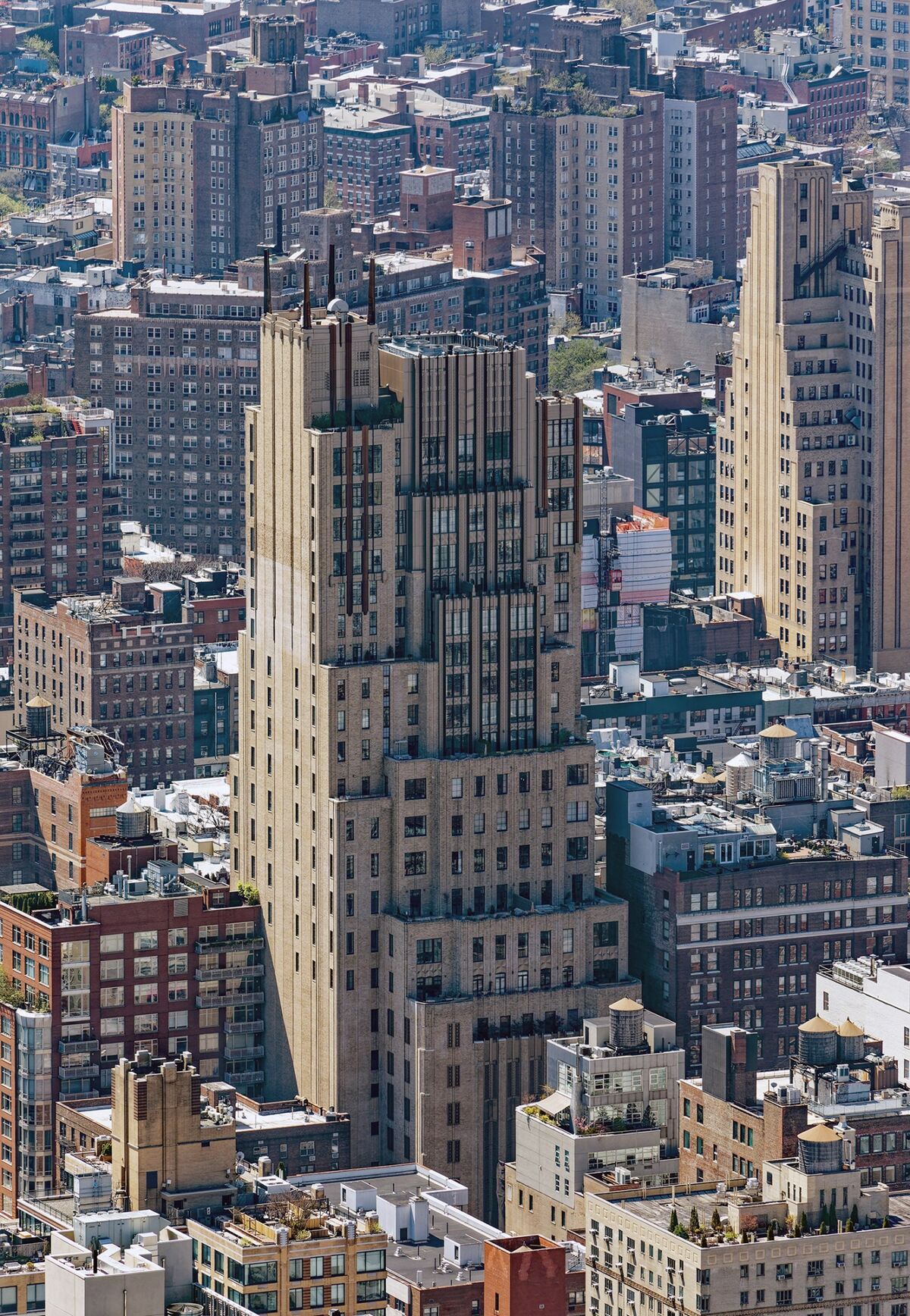 What to do with a 45-Story skyscraper and no tenants – NORVANREPORTS ...