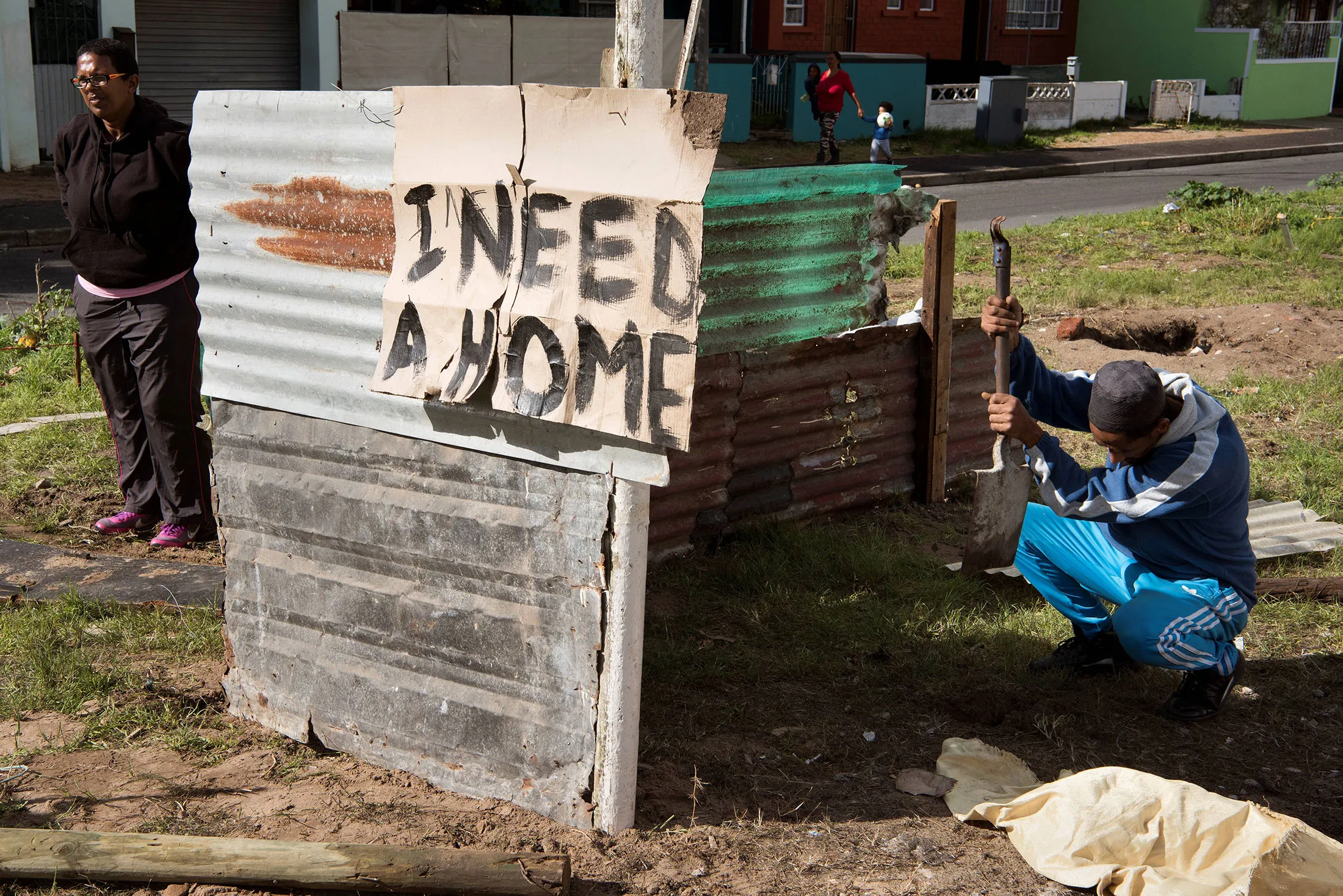 Homelessness Spreads in Cape Town as South Africa Economy Flags - Bloomberg