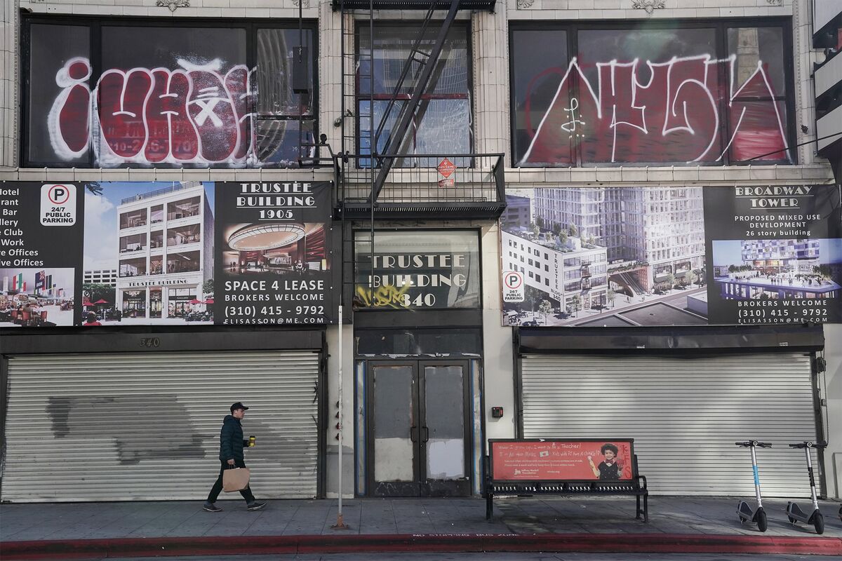 LA's Downtown Draws Flood of New Renters in Boon for Gritty Area ...