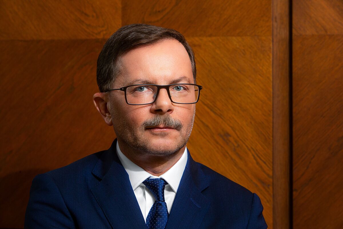 Czech Central Banker Says 2023 Cut Possible But Caution Needed - Bloomberg