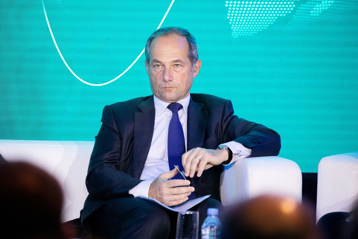 Longest-Reigning Major EU Bank CEO Has One of Its Worst Records - Bloomberg