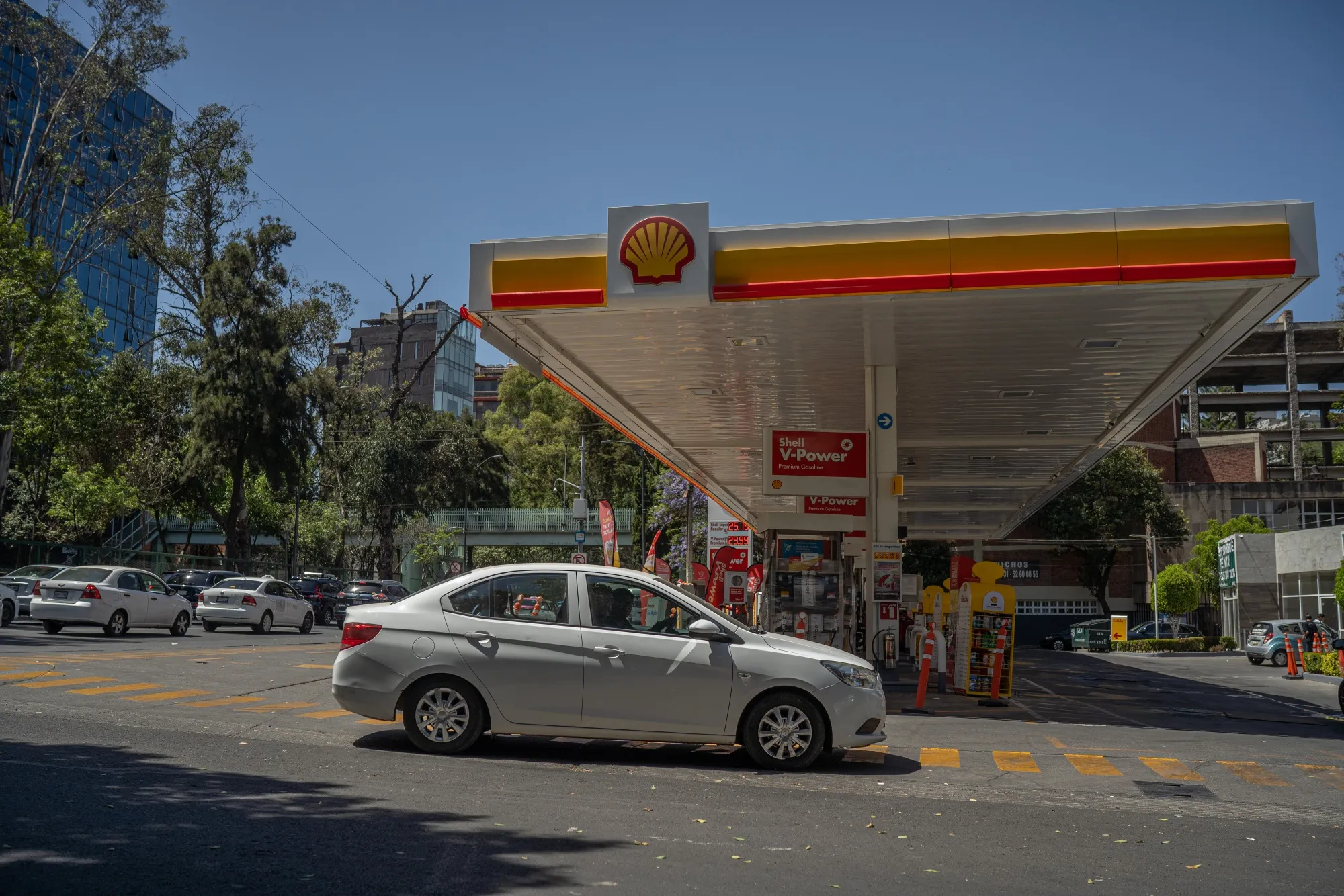 Mexican Government Criticizes Shell for Spike in Gasoline Prices ...