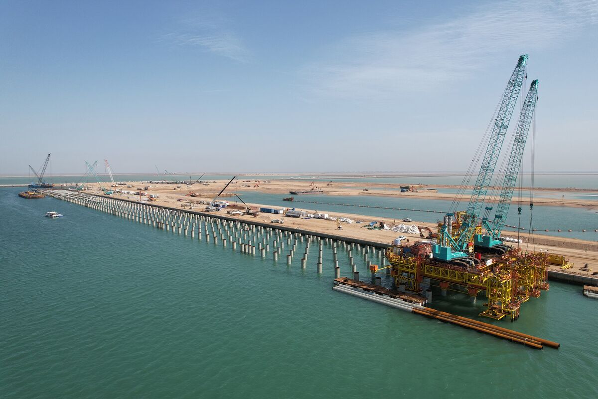 Iraq Proposes Region Multi-Billion Project for Europe-Asia Link - Bloomberg