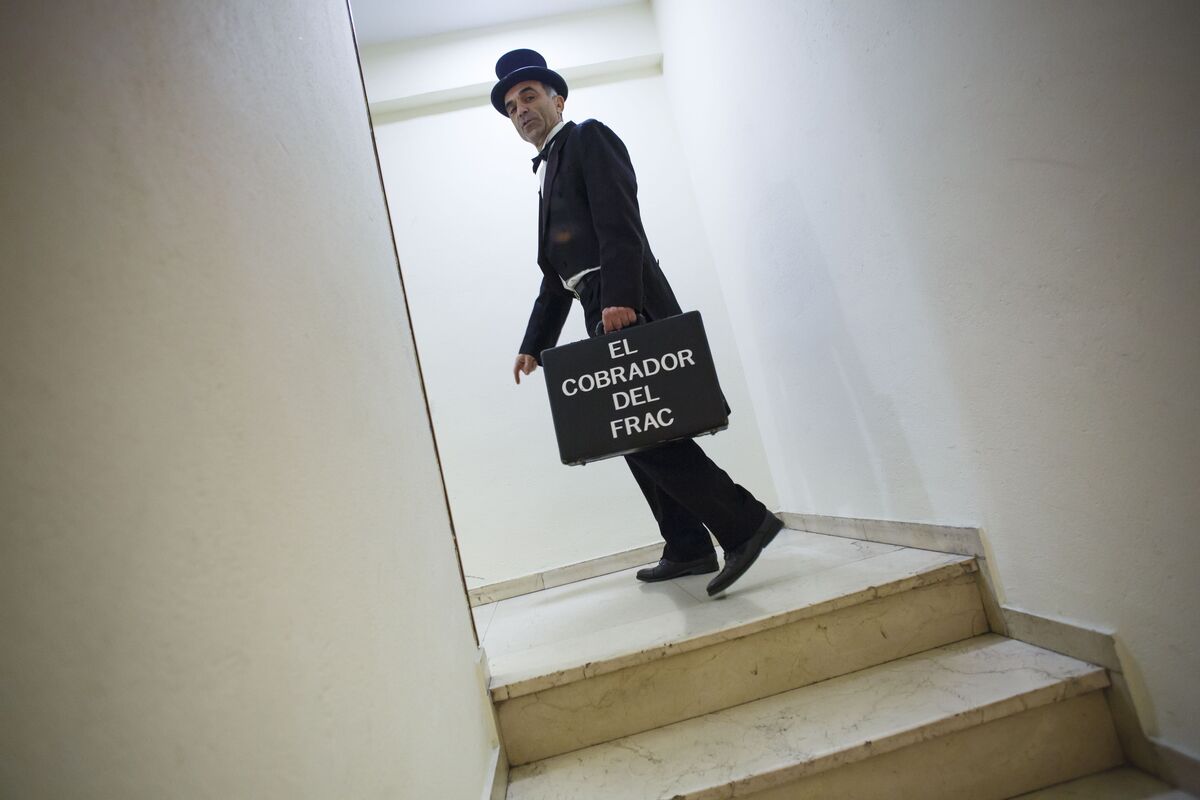 Debt Collectors Are Wearing New Hats in Spain - Bloomberg