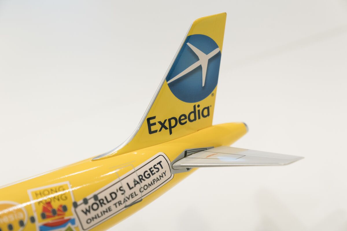 Expedia to Cut 1,500 Jobs as Travel Growth Moderates - Bloomberg