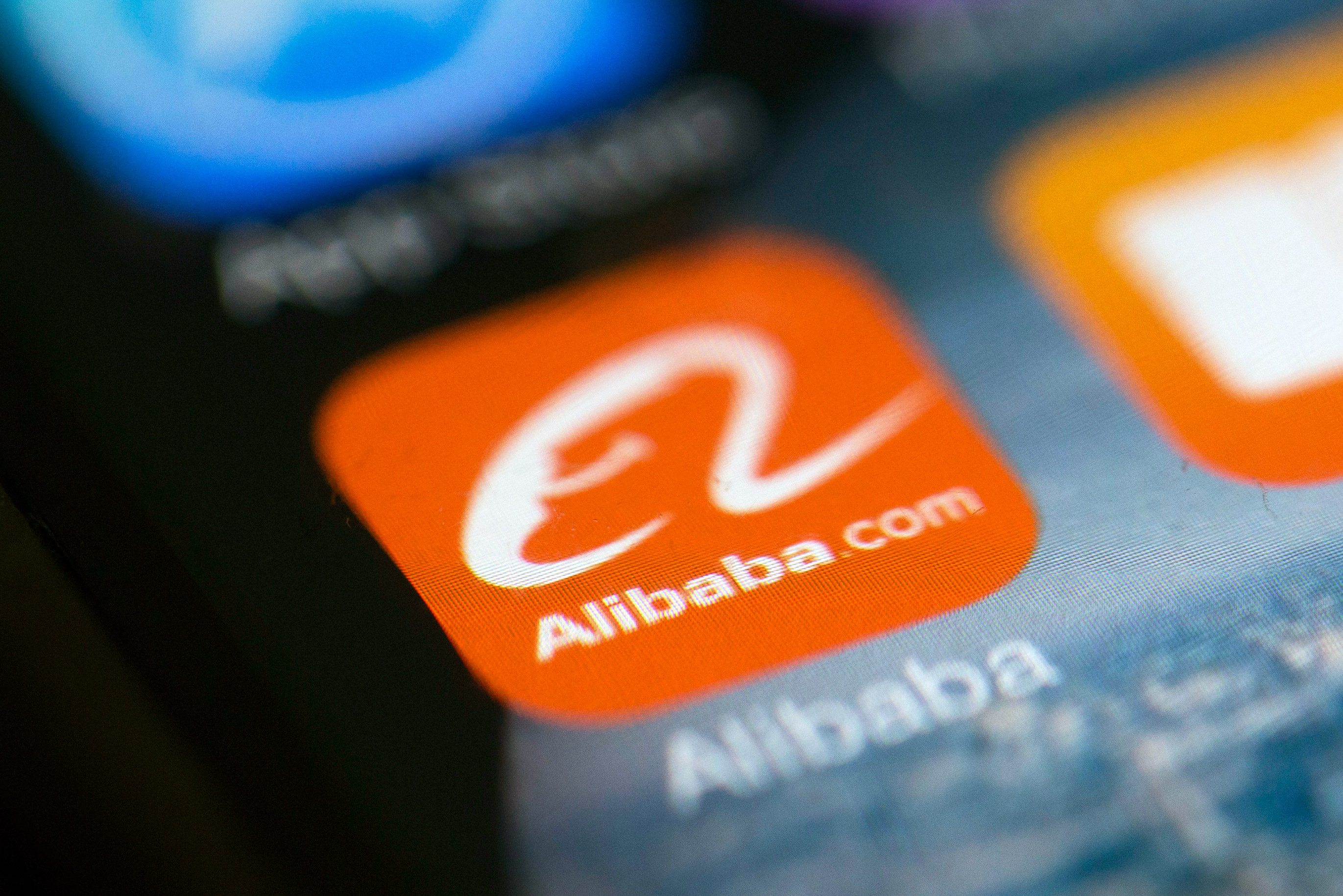 Alibaba Set to Post Gain in Profit After App Investments - Bloomberg