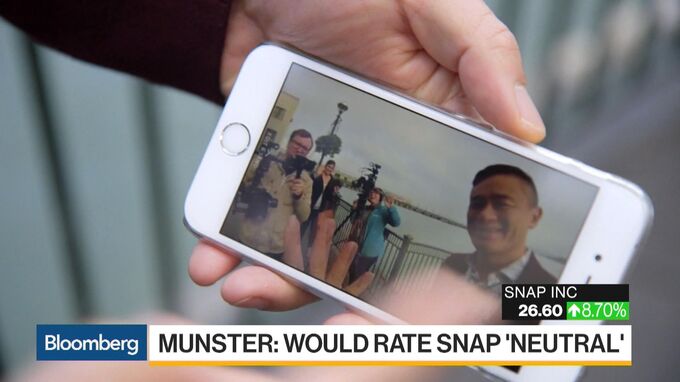 Snap Bears May Drive $1 Billion of Short Sales Within a Week - Bloomberg