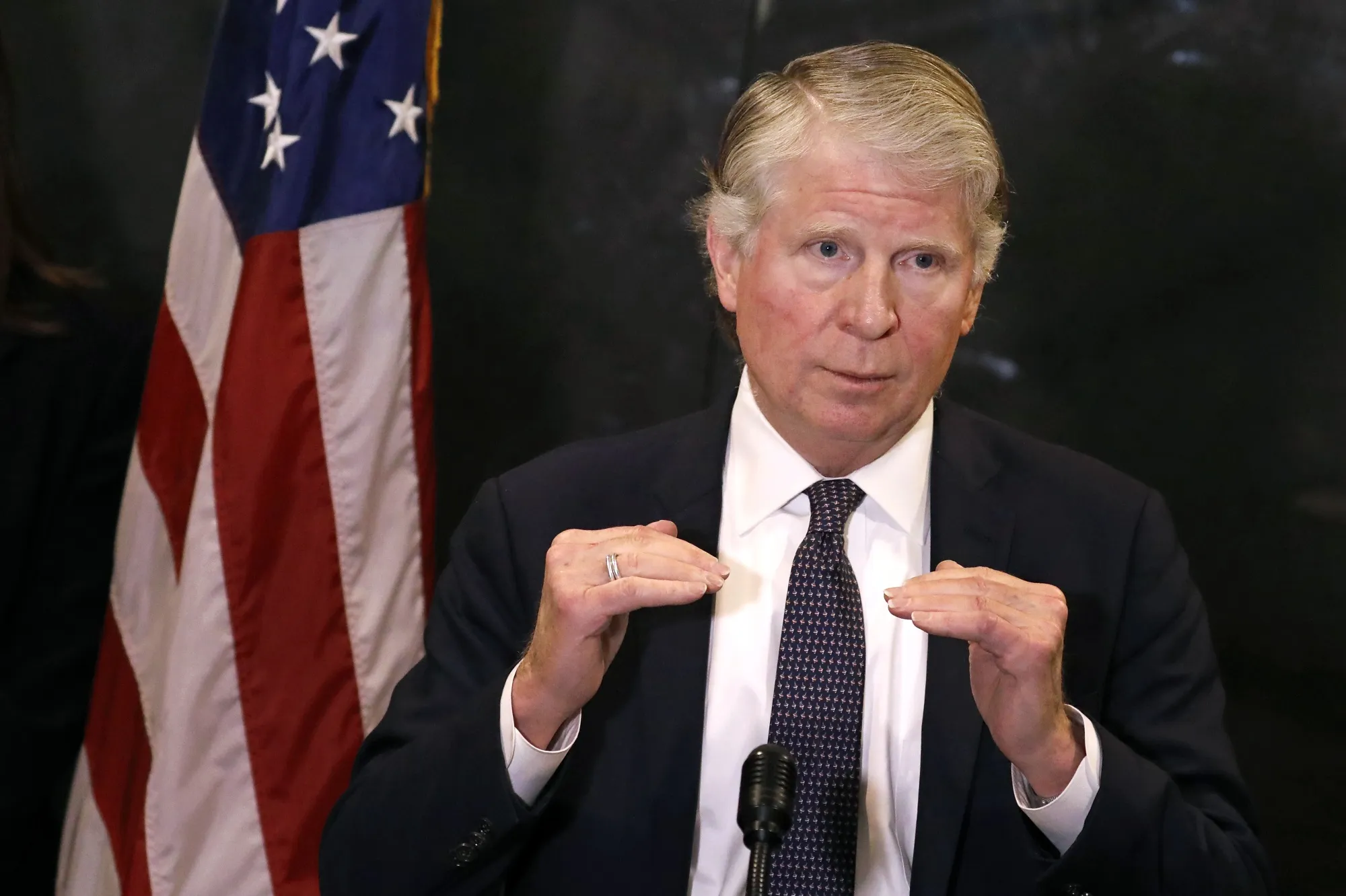 Manhattan DA Cy Vance, Who's Investigating Trump, Won’t Seek Re ...