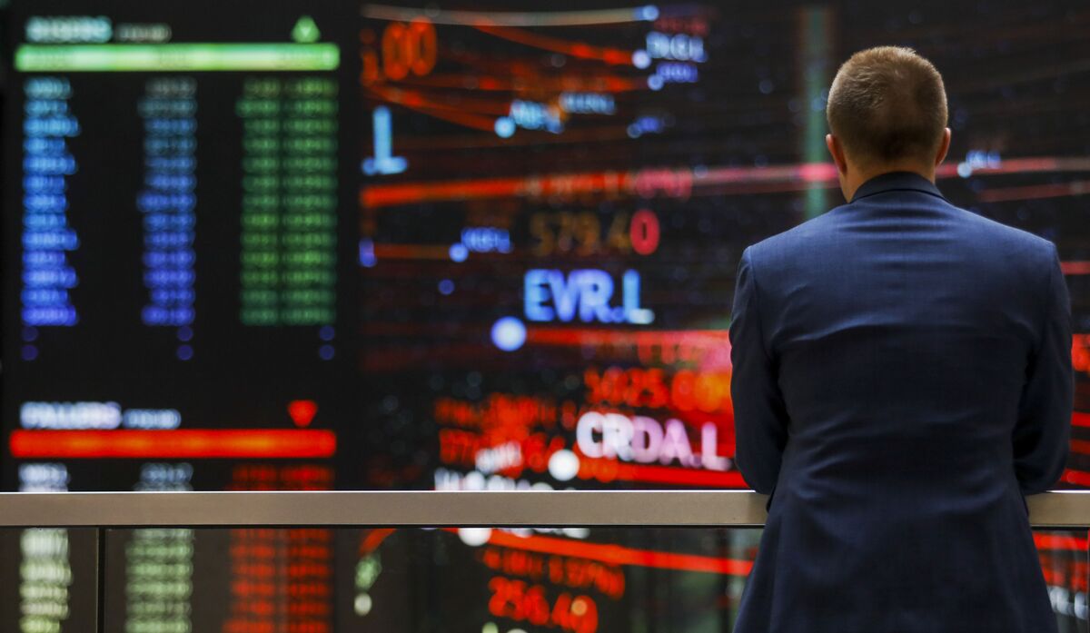 LSE Offer Fails to Fix Refinitiv Deal, Rivals Set to Warn EU - Bloomberg