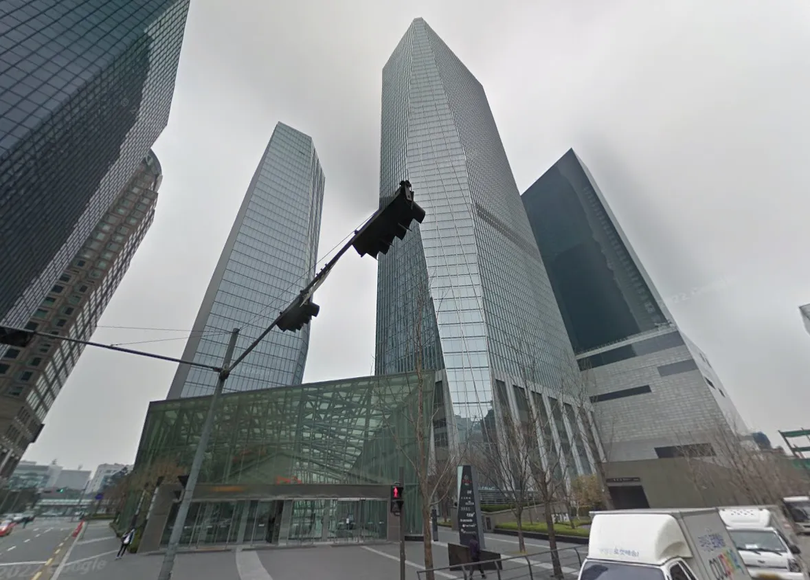 Brookfield Seeks $1.7 Billion Loan to Refinance Seoul IFC Deal - Bloomberg