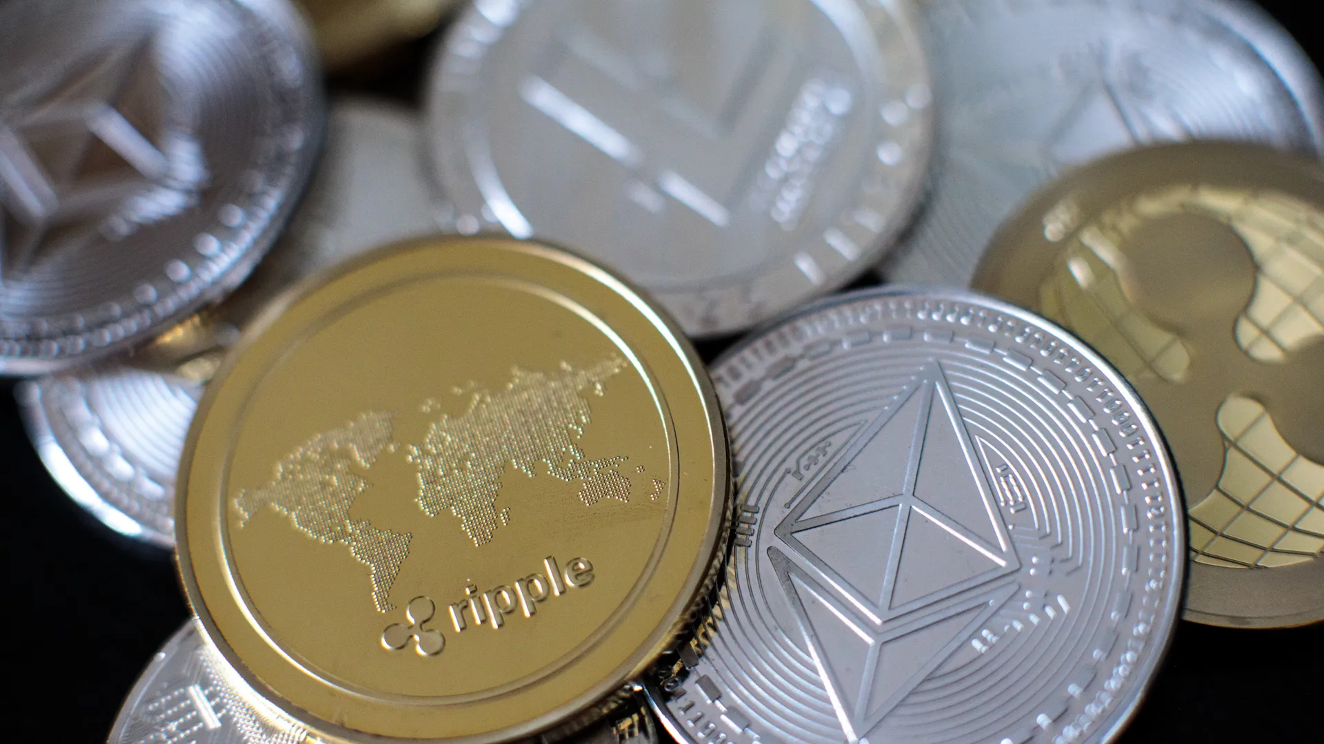 Watch Nic Carter on MicroStrategy, Ethereum, Bitcoin Reserve - Bloomberg