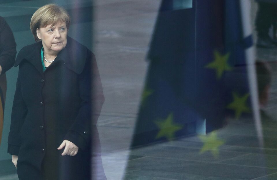 Merkel’s Coalition Plans Face Make-or-Break Vote - Bloomberg