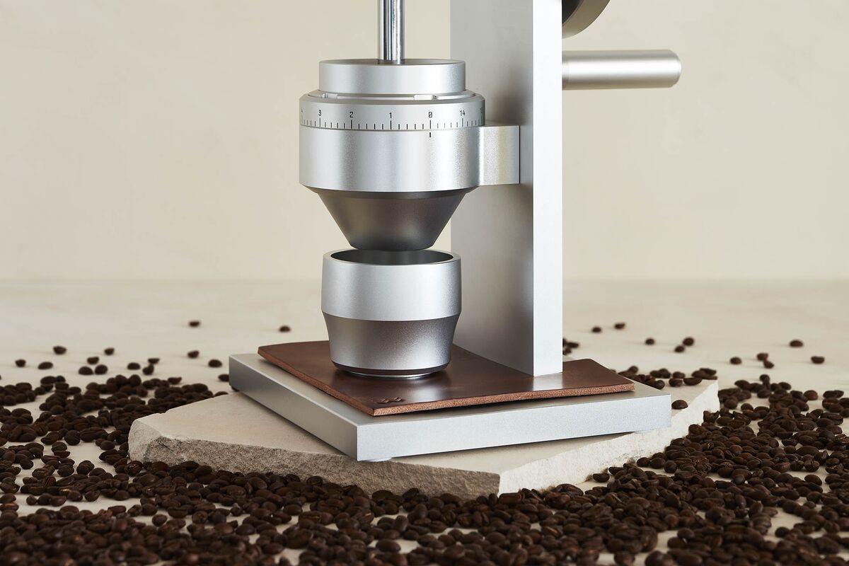 Best Manual Coffee Grinder Is Weber Workshops HG-2: Review - Bloomberg