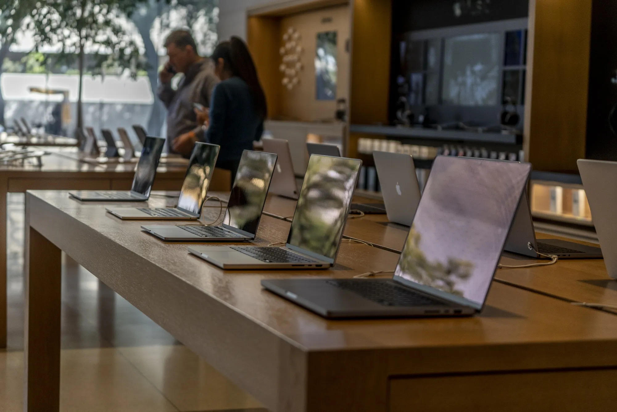 Worldwide PC Shipments Drop 9% in Third Quarter Seen as Market Bottom ...