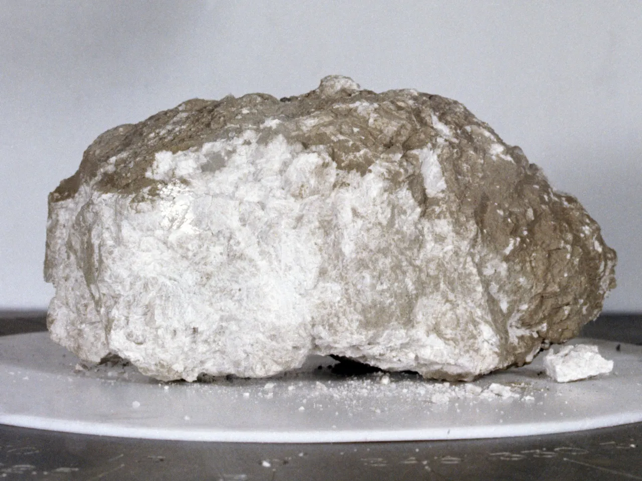 Moon Landing: NASA Rock Samples to Be Analysed for First Time - Bloomberg