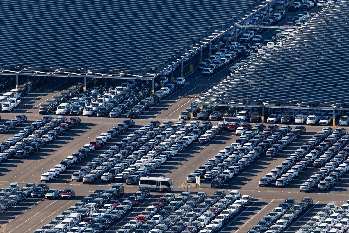 Green Tech Investments Hit a Record $2.3 Trillion Last Year: BNEF ...