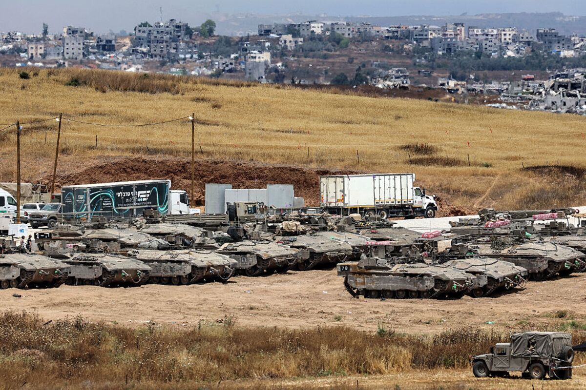 Clock Ticks on Hostage Talks as Israel Gears Up Gaza Sweep - Bloomberg