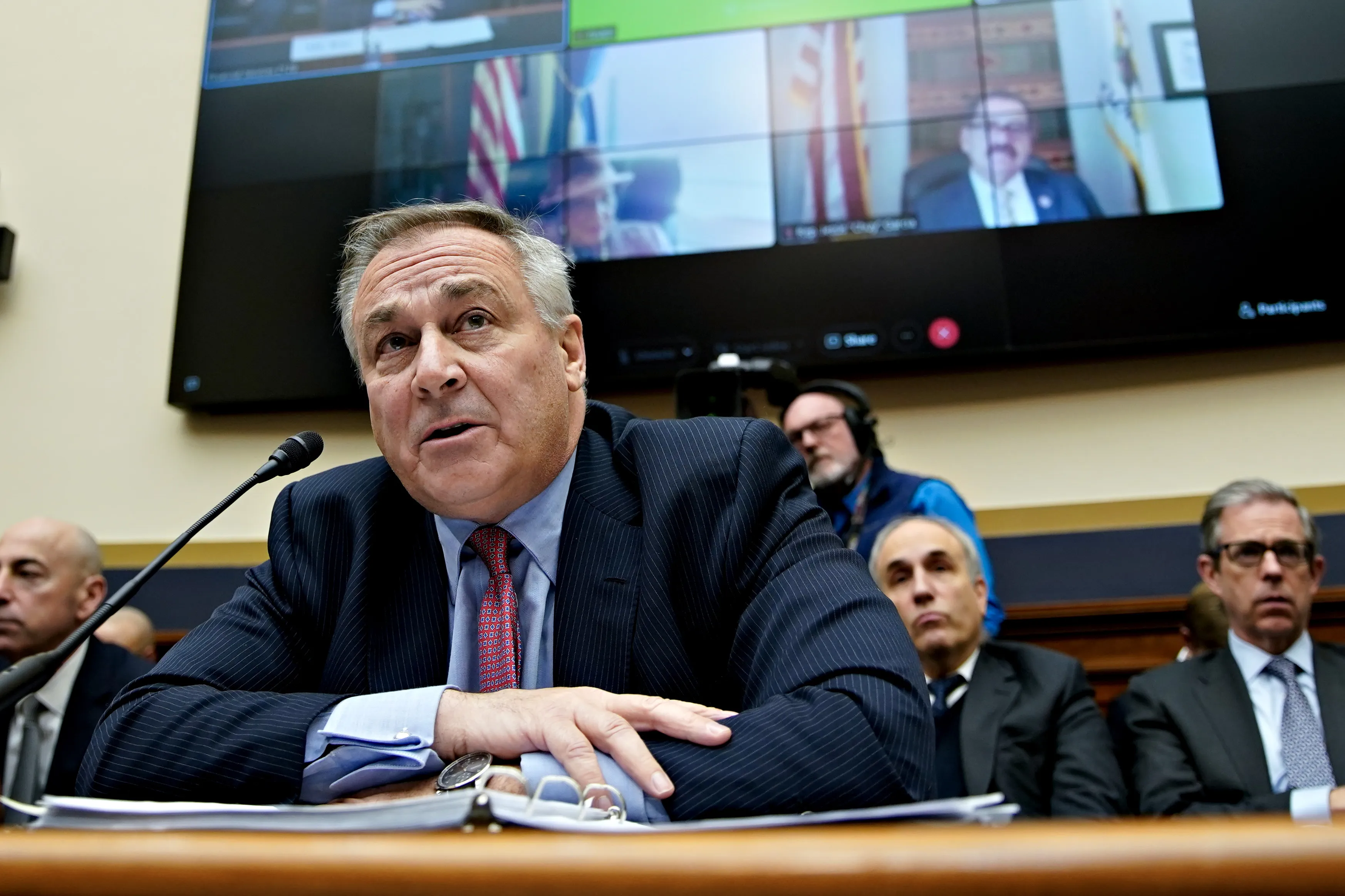 FTX CEO John J. Ray III Who Led Bankruptcy Is Up for $41 Million Bonus ...