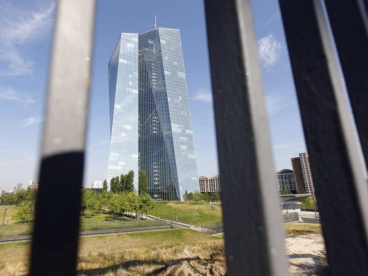 ECB Set to Signal Rate Cut as Economy Slows: Decision Day Guide - Bloomberg ECB Set to Signal Rate Cut as Economy Slows: Decision Day Guide - Bloomberg
