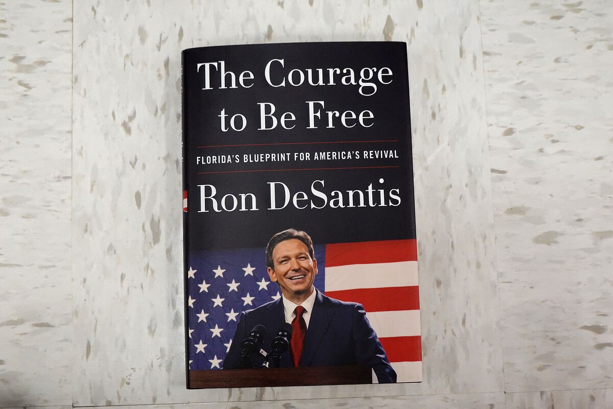 Ron DeSantis's New Memoir Says Little About Himself or Trump - Bloomberg