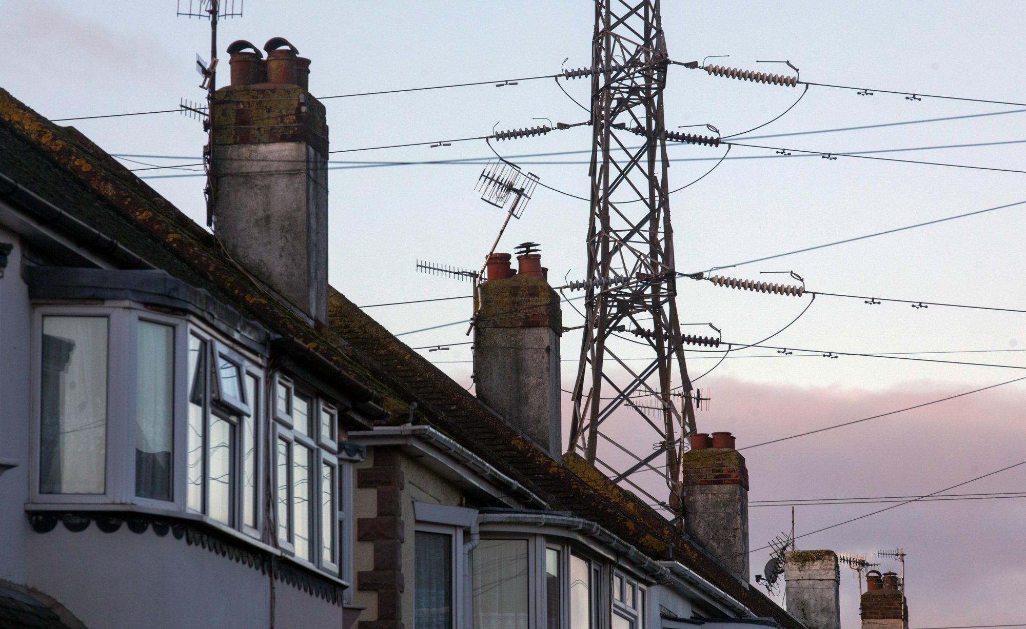 UK Grid Expects Adequate Winter Power Supplies But Risks Remain - Bloomberg