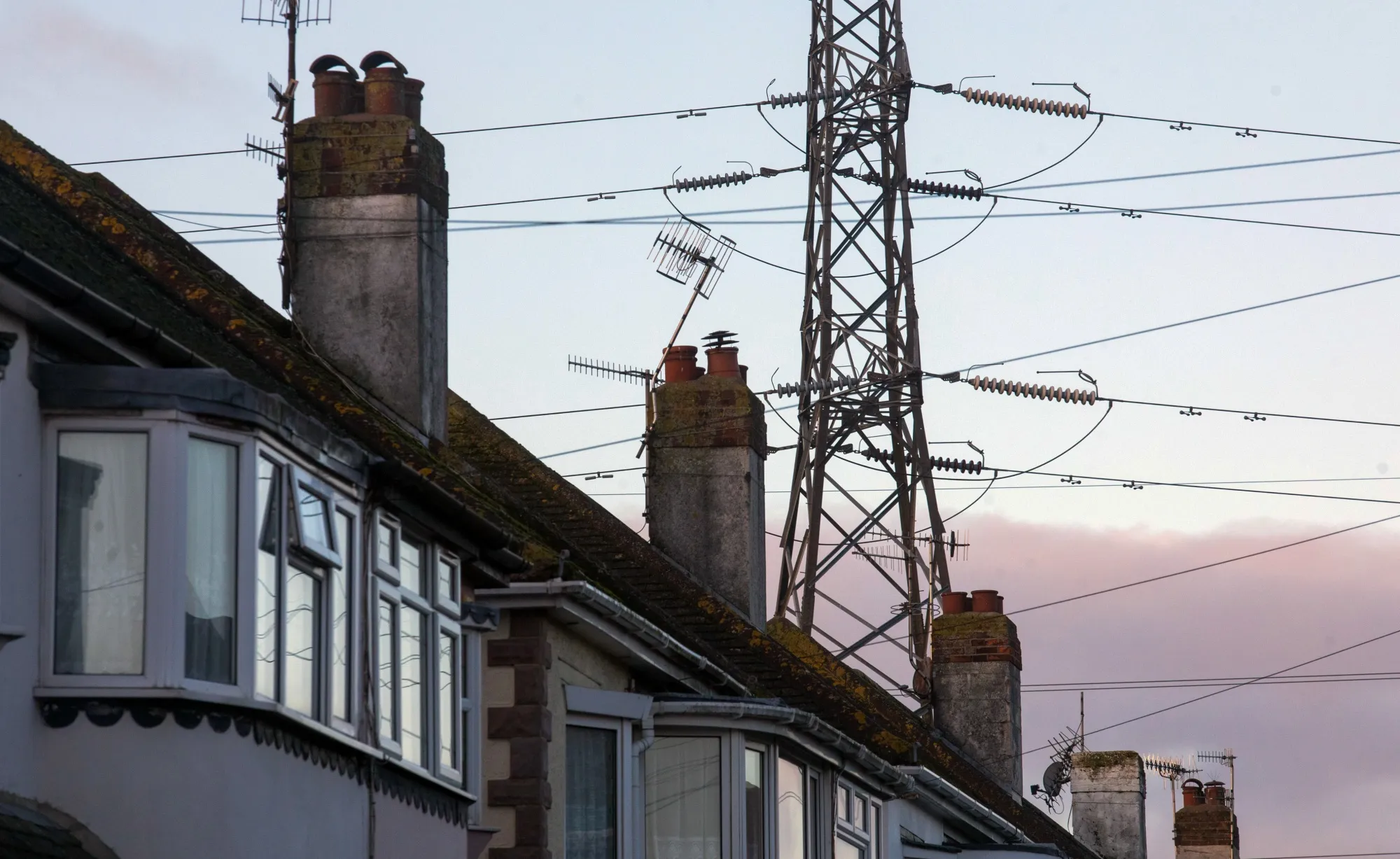 UK Grid Expects Adequate Winter Power Supplies But Risks Remain - Bloomberg