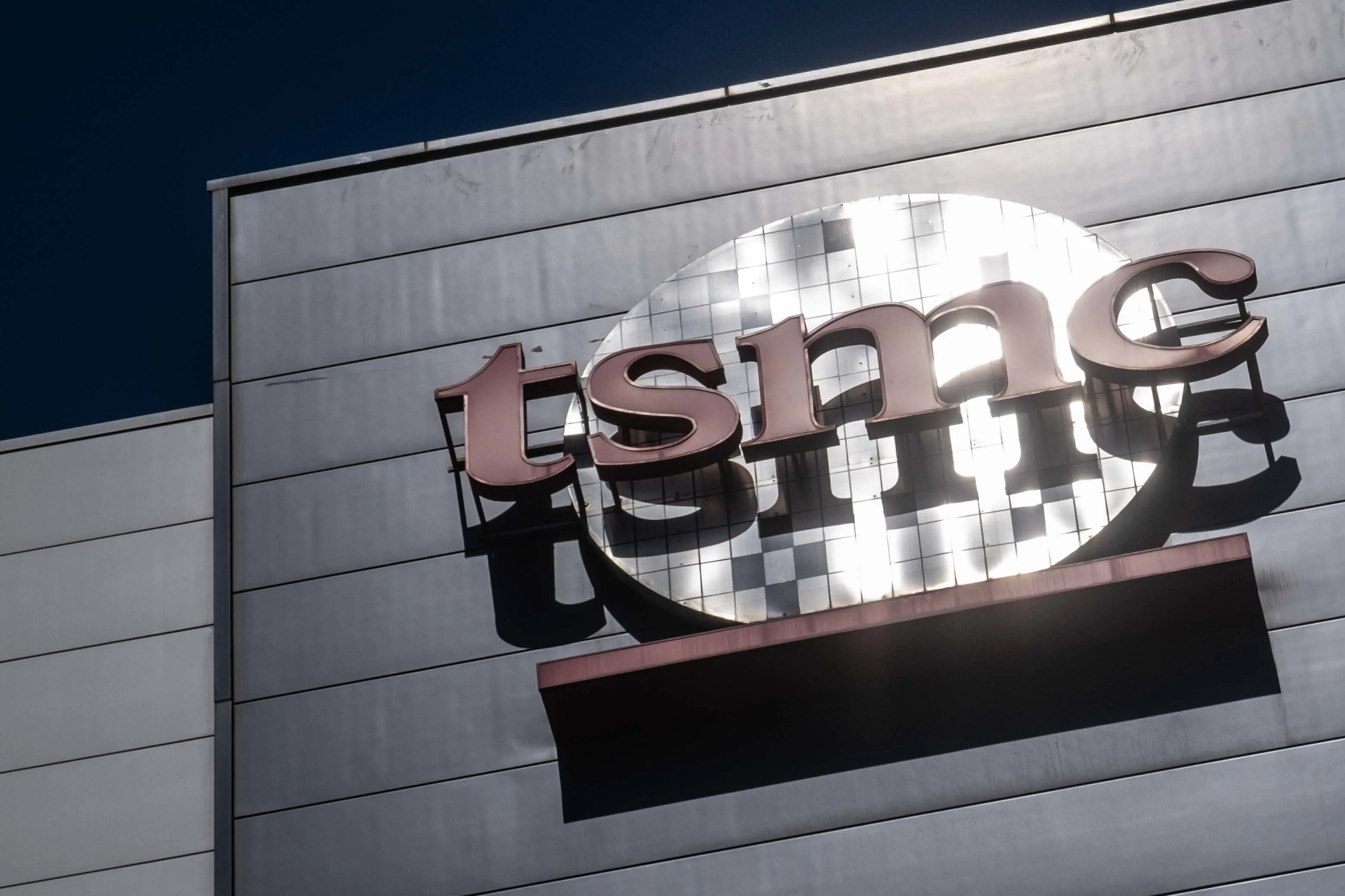 TSMC Stock Hits NT$1,000 Apiece as AI-Powered Rally Prevails - Bloomberg TSMC Stock Hits NT$1,000 Apiece as AI-Powered Rally Prevails - Bloomberg