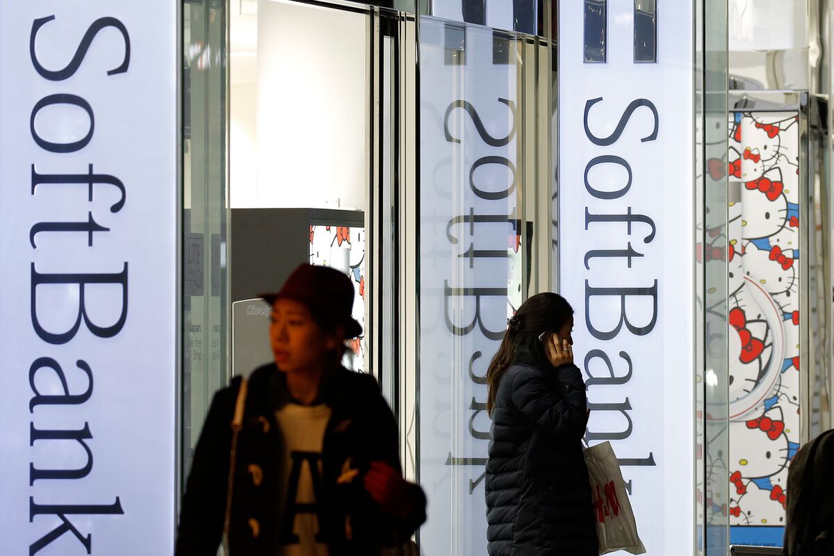 SoftBank Profit Tops Estimates on Shift to Deals, Investing - Bloomberg