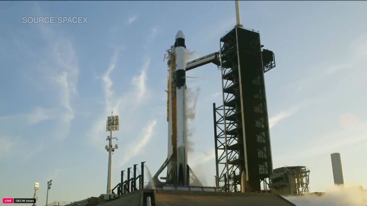 スペースX、ISSに向かう宇宙船打ち上げ成功－大西卓哉さん搭乗 - Bloomberg