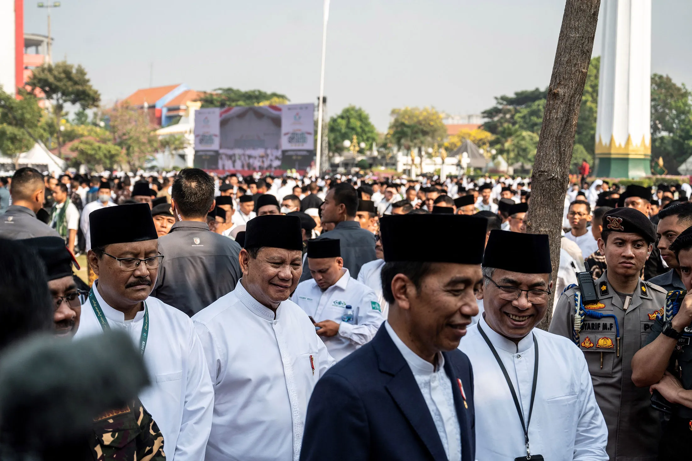 Prabowo Declares Jokowi S Son As Vice Presidential Candidate Bloomberg