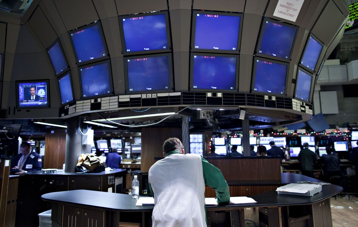 Stock Hedge Funds Focused on Tech Erase Billions With 2022 Losses ...