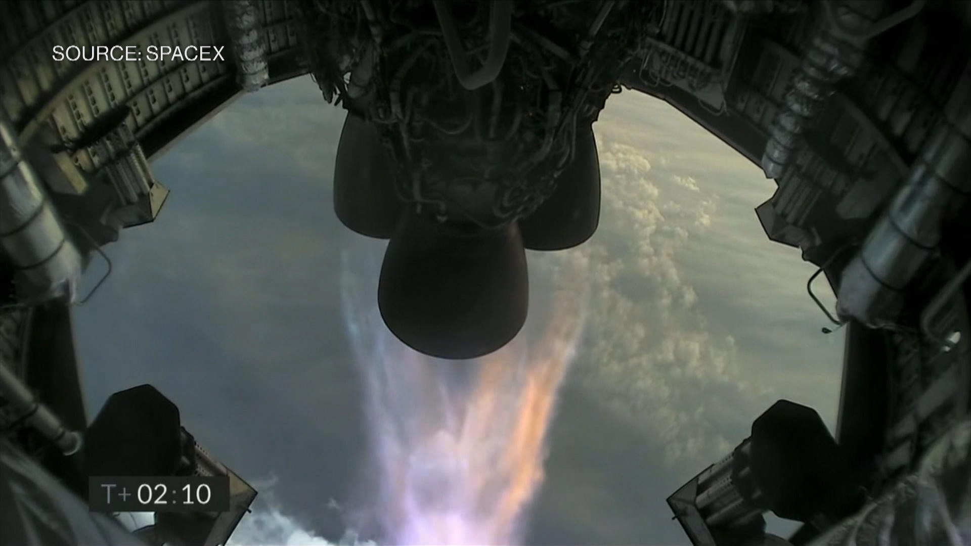 Watch SpaceX Starship SN-11 Crashes During Landing - Bloomberg