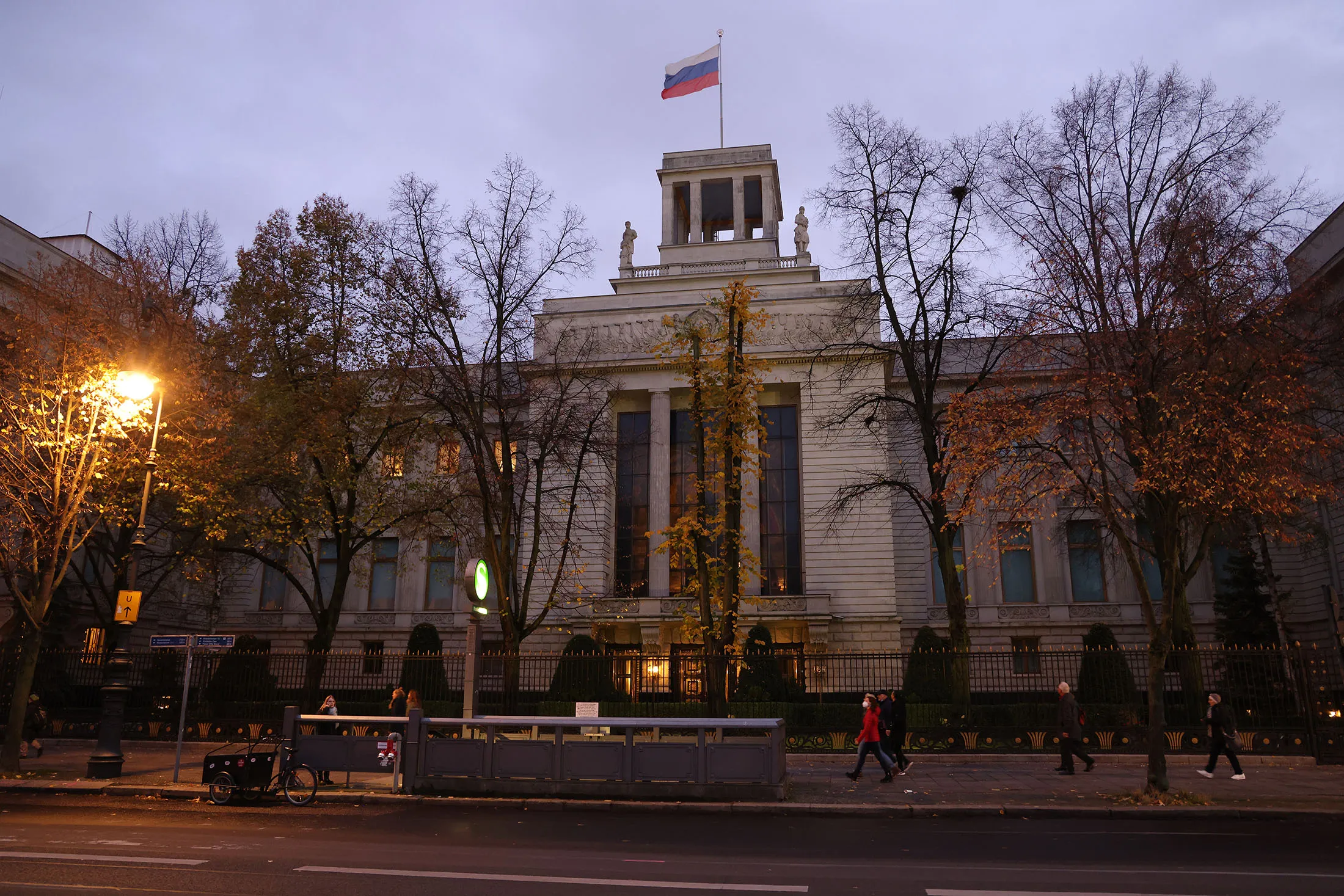 Russian Diplomat Dead in Germany in 'Tragic Accident' - Bloomberg