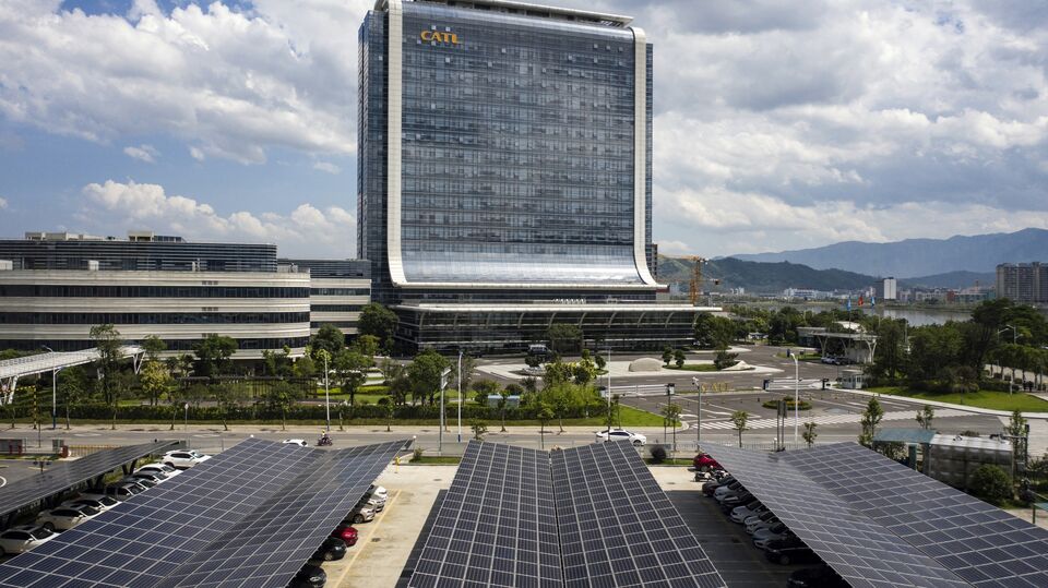 Foreign Ownership of China Battery Giant Nears Inflection Point - Bloomberg