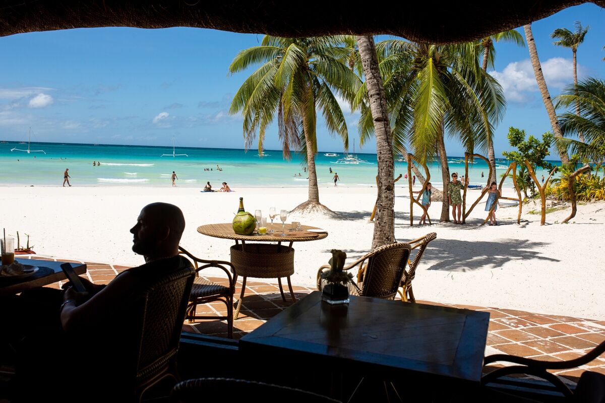 Philippine Tourism Revenue in 2023 Tops Pre-Pandemic Level - Bloomberg