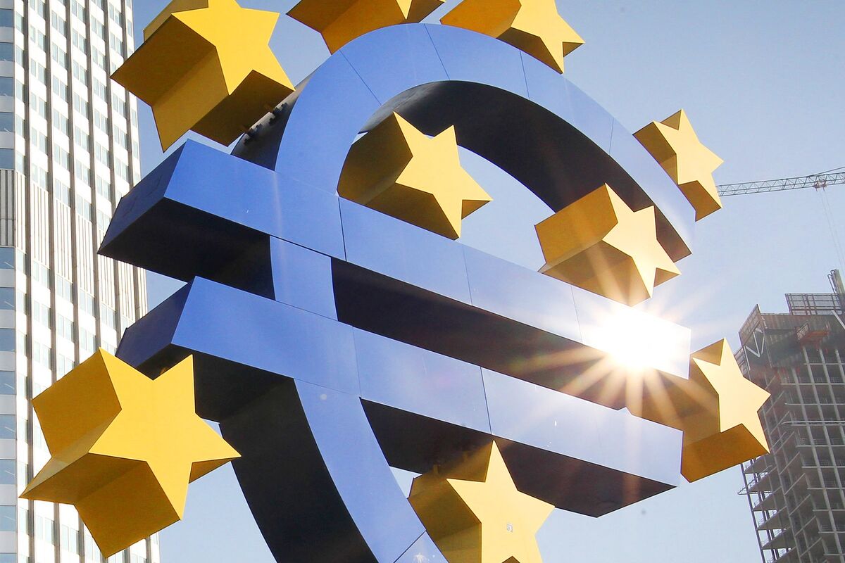 ECB Curbs Black Box Models to End Standoff Over Risky Loans - Bloomberg