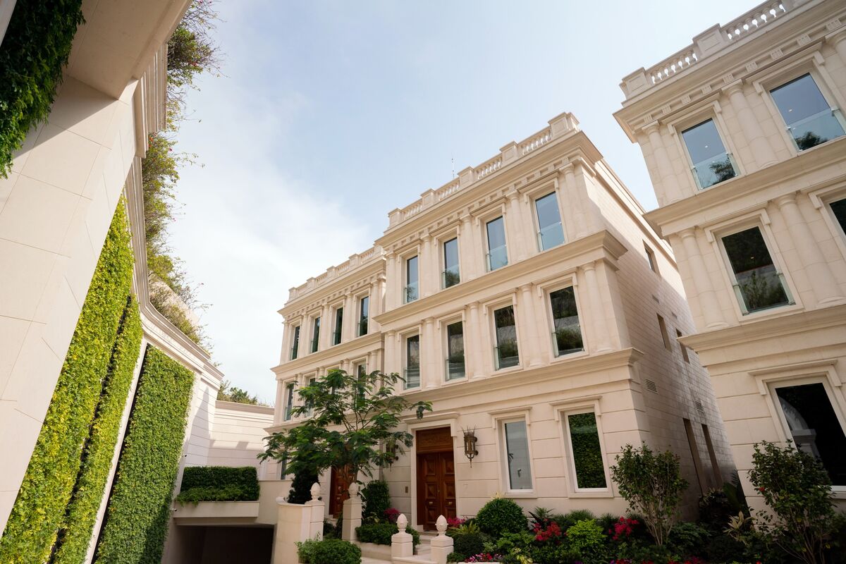 Primavera’s Fred Hu Buys Hong Kong Luxury House for $55 Million - Bloomberg