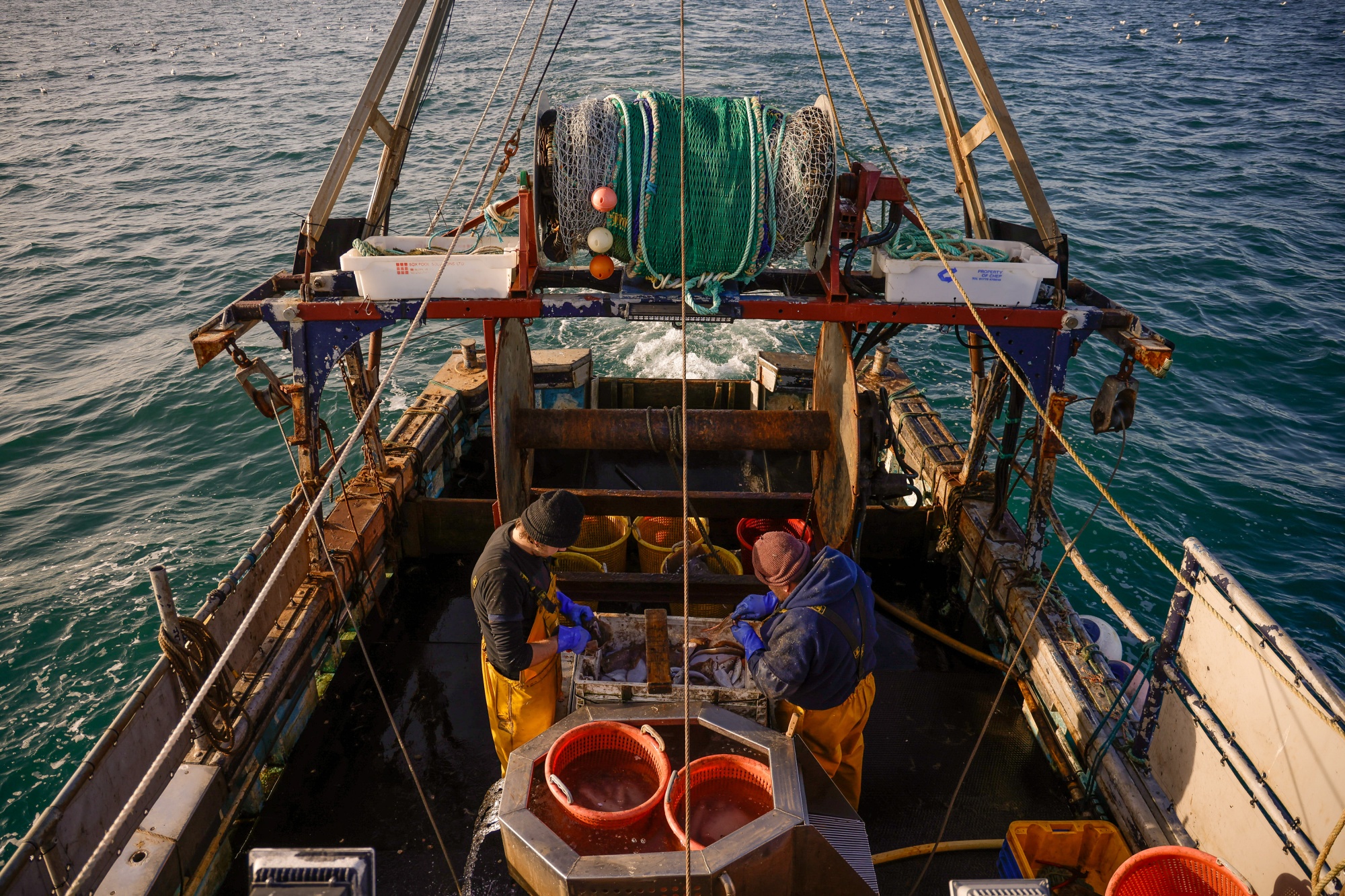 U.K. Offers Payments to Fishermen Hit by Brexit Trade Obstacles - Bloomberg