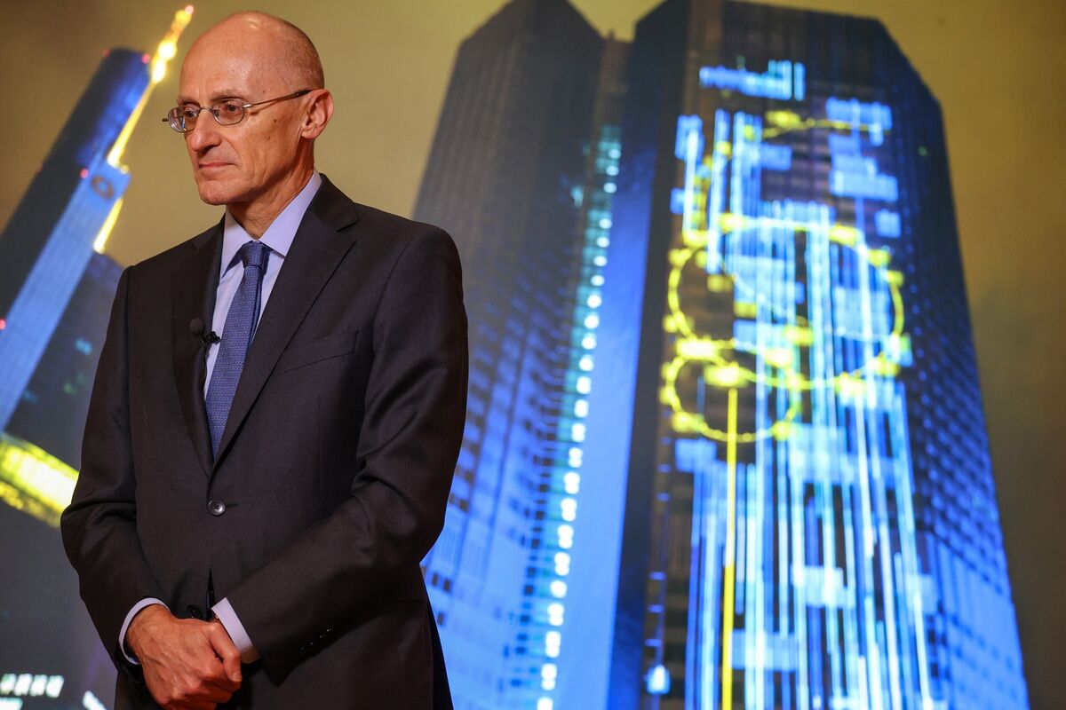 ECB Faulted for Not Imposing Higher Capital Bar on Riskier Banks ...