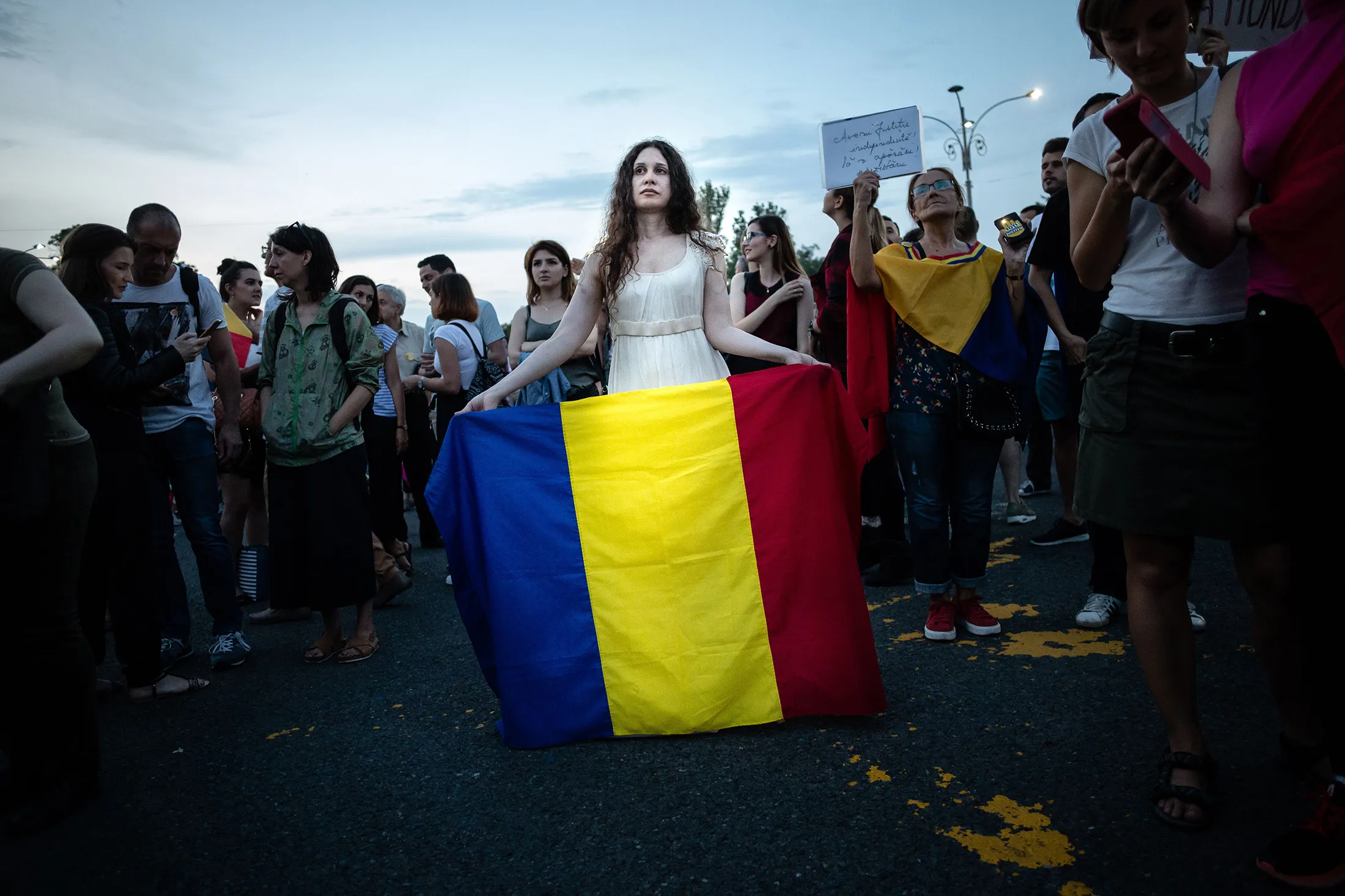 Romania Rekindles Talk of Amnesty and Pardons for Corruption - Bloomberg