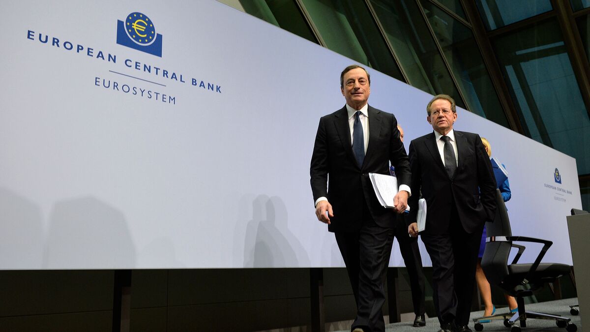 ECB Said to Add More Than 200 Banking Regulators in Hiring Push - Bloomberg