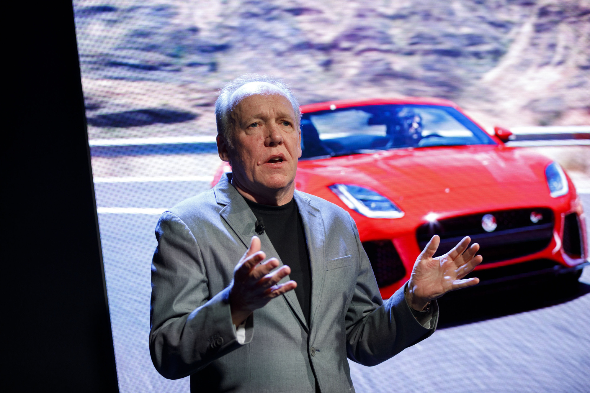 Jaguar Designer Ian Callum Doesn't Want Giant Touch Screens - Bloomberg
