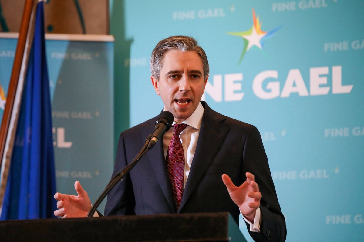 Ireland PM’s Poll Boost Adds Pressure to Call an Early Election - Bloomberg