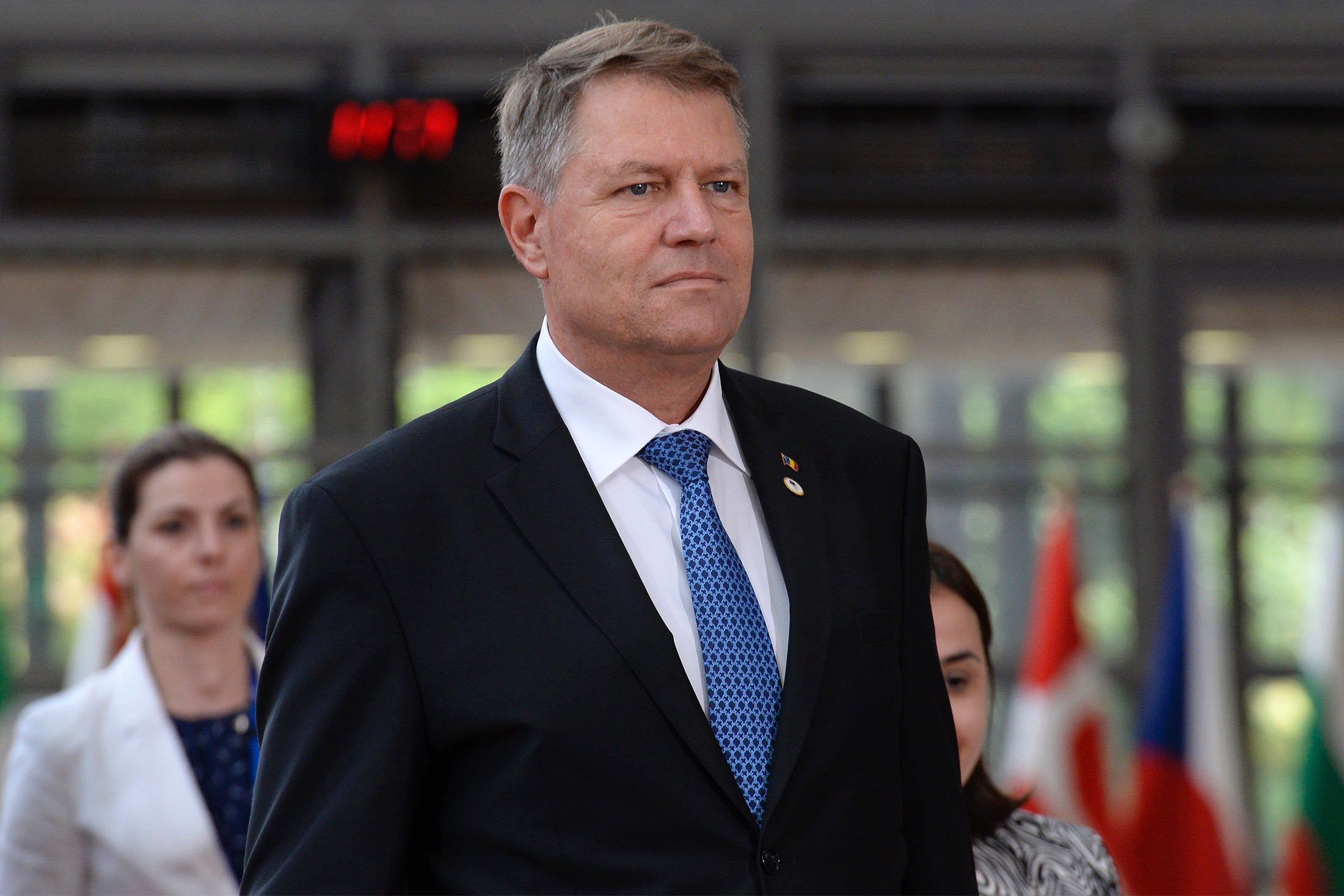 Romanian President Names New Premier After Court Pressure - Bloomberg