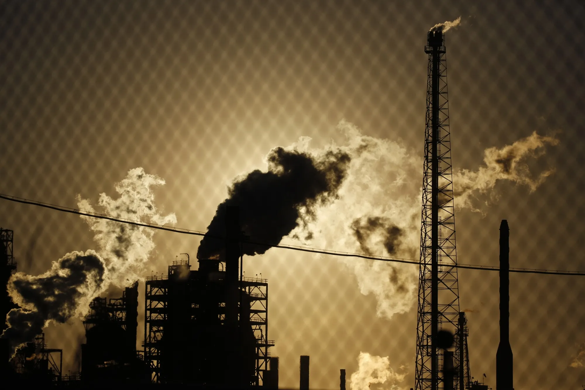 Shell’s Victory Over Emission Cuts Challenged at Top Dutch Court ...