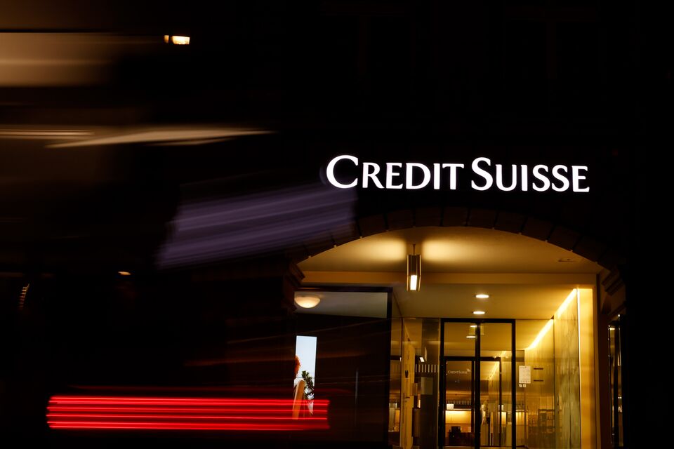 Credit Suisse Weighs Splitting China Team in Revamp of CS First Boston ...