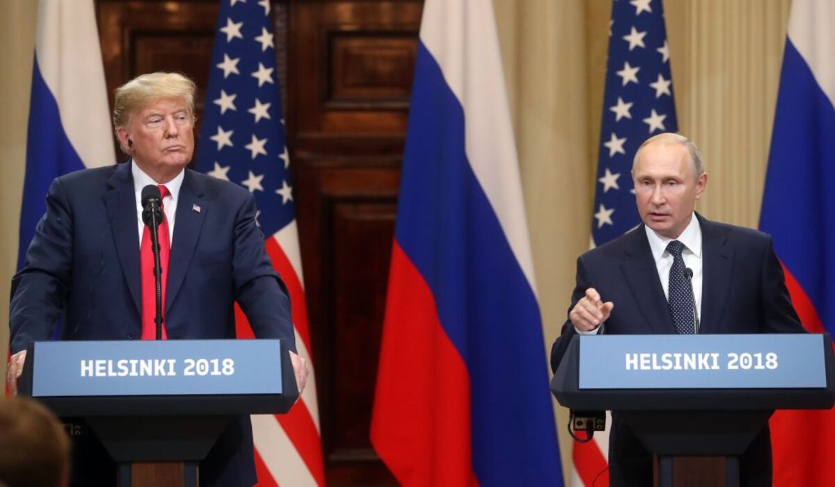 Helsinki Summit: Trump's Putin Meeting Could Cost Him in 2020 - Bloomberg
