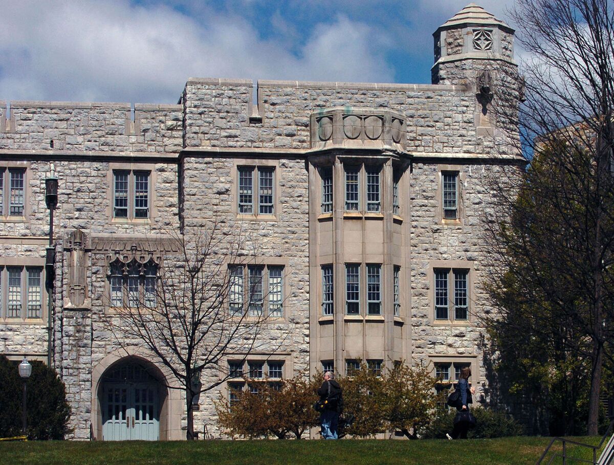 Blackstone's David Calhoun Gives $20 Million to Virginia Tech - Bloomberg